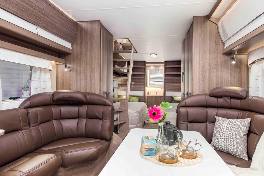 Kabe udstiller europas største campingvogn på Ferie For Alle ...