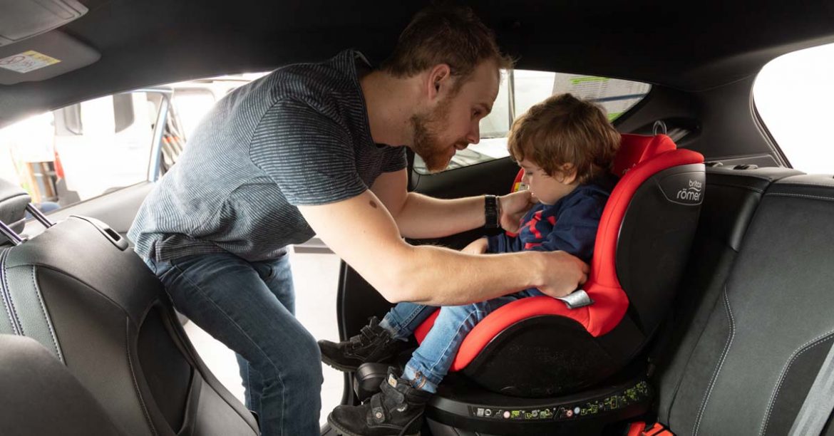 Nem montering gør nye autostole sikrere - Fantastiske Ferier